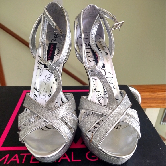 Material Girl | Shoes | Material Girl Tstrap Pewter Sandals | Poshmark